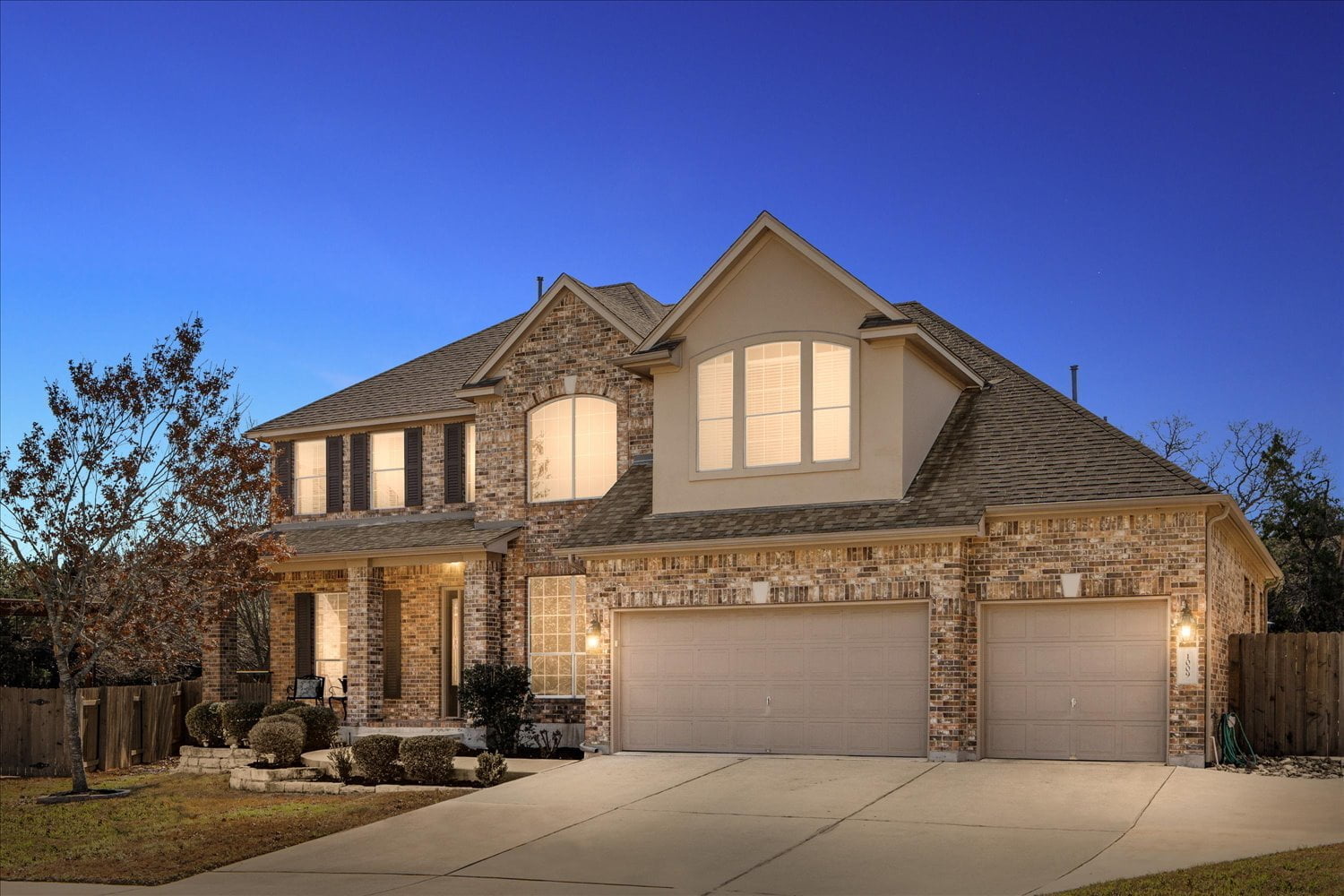 Top 12 Reasons to Buy a House – Mungia Real Estate