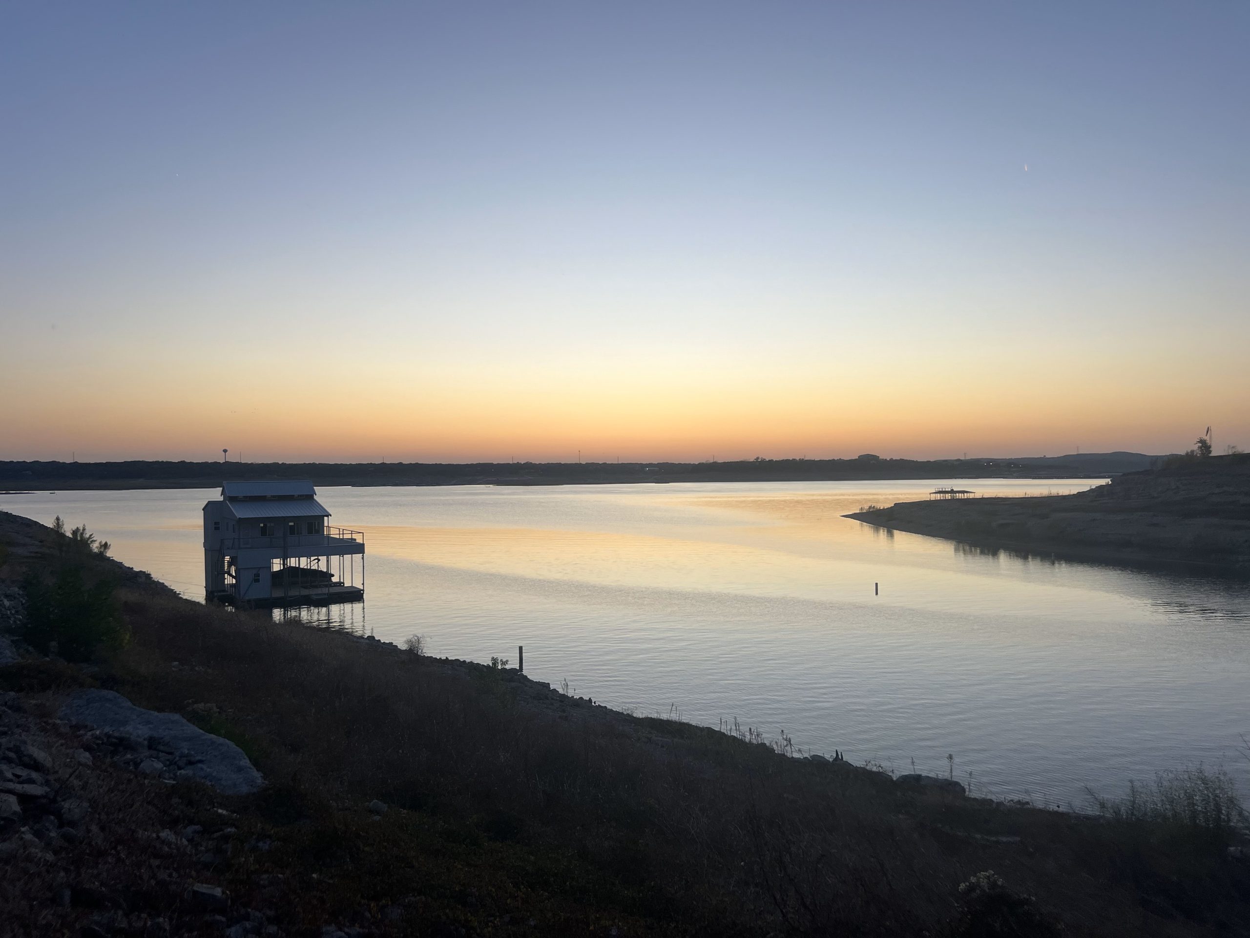 What Is an Inundation Easement on Lake Travis? – Mungia Real Estate